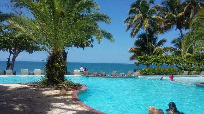 Escape to Bliss: Puerto Rico’s Hidden Beachfront Retreats – Luxury ...